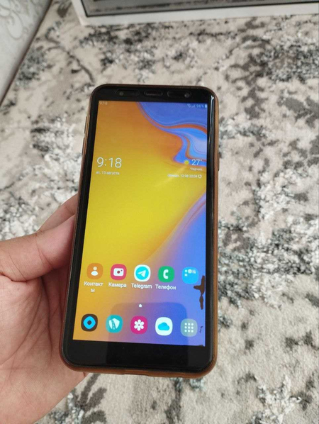 Samsung Galaxy J4+ , Sotiladi srochna (Toshkent)