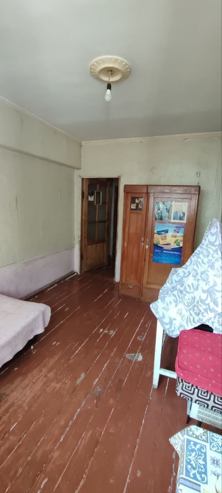 1/2/4 Буз-2 Тараканчик кафе Самарканд . ( бывш. общежитие) 21 кв.м