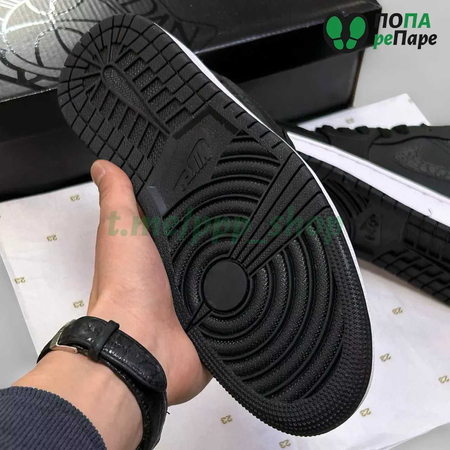 Nike Air Jordan 1 Low SE
