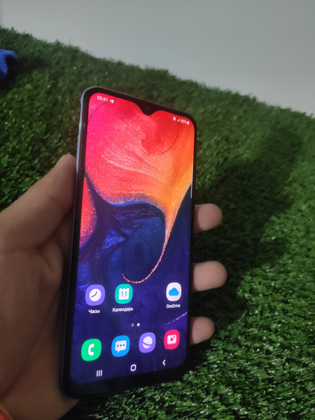 Samsung A50 sotiladi