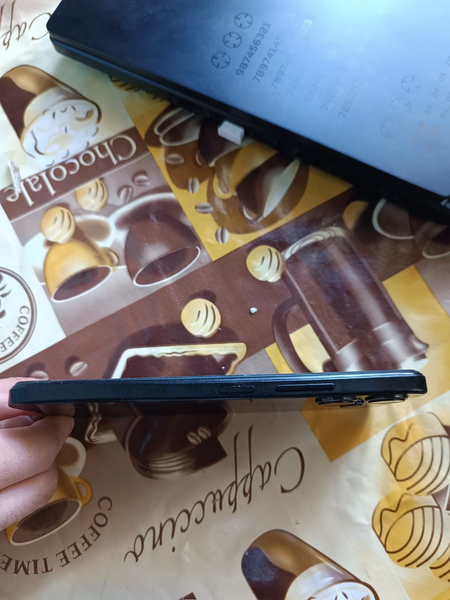 Xiaomi RedMi 12 256/8+8 с расширением