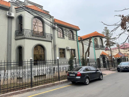 Идеальный вариант под офис и детский садик в самом центре города