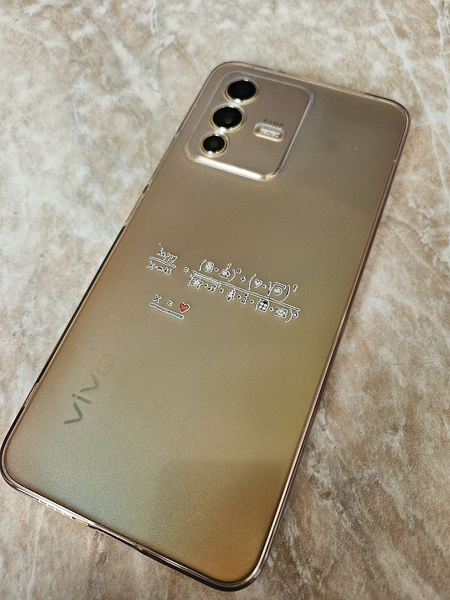 Телефон VIVO V23 5G