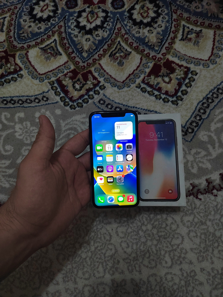 Apple Iphone X 64Gb Black Karobka Original LL/A Sastayani Otlichni Zor