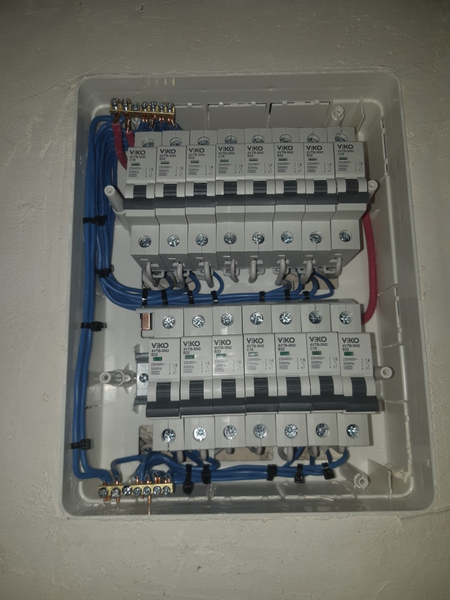 Uy elektromontaj qilamiz