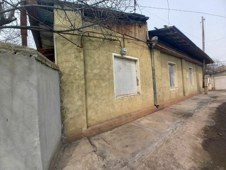 Дом 10 соток в городе