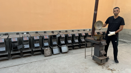 Ecanom pechka 6 kg komriga 12 soat isitadi