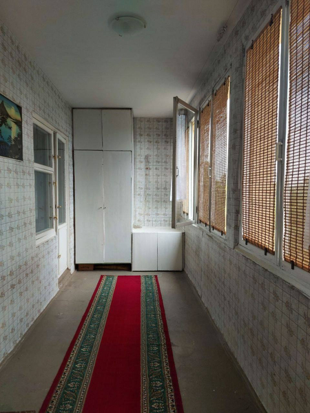 Продаётся квартира 3/4/9 Карасу-6,  базар Авайхон.