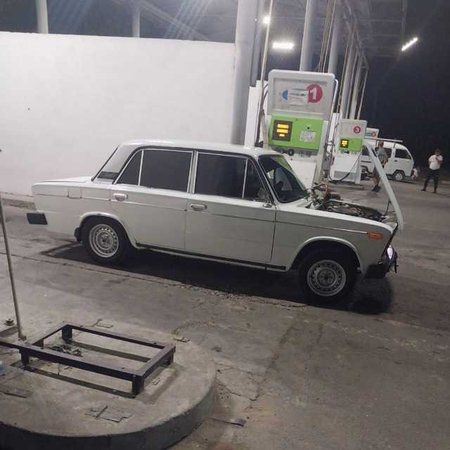 sotiladi vaz  21 06 gaz /benzin 2000 $