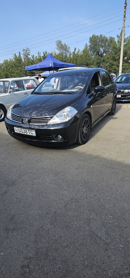 Nissan tiida 2006 sotiladi srochni