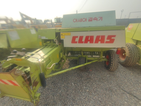 Prespodborshik CLAAS MARKANT55
