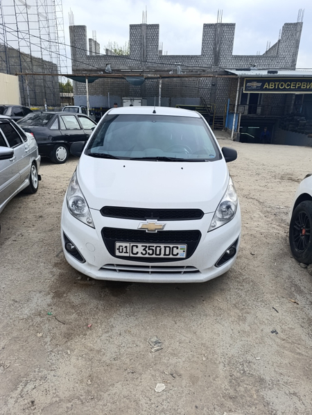 Chevrolet spark в идеальном состоянии механика. Год 2019