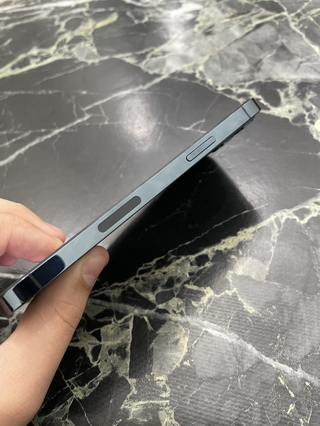 iphone 12 pro blue