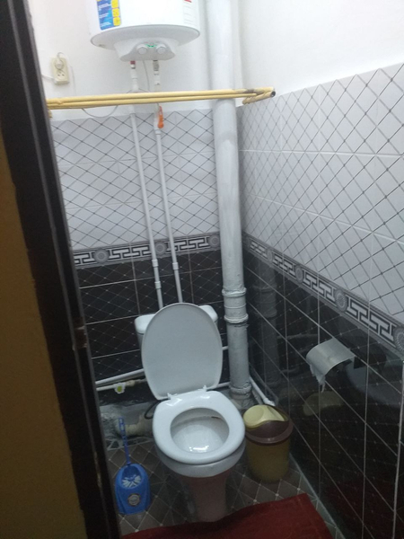 3 etaj 3 xonali kvartira sotiladi.