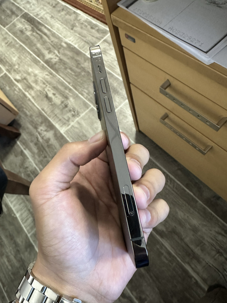 Iphone 12 pro LL/a