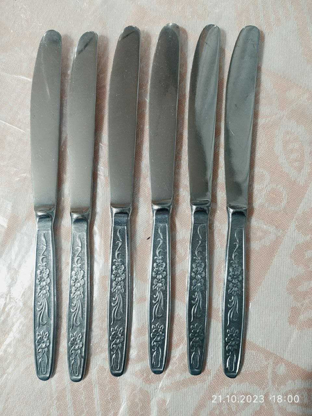 Столовые ножи отличное состояние