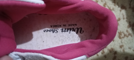 Продам красовки на девочку
