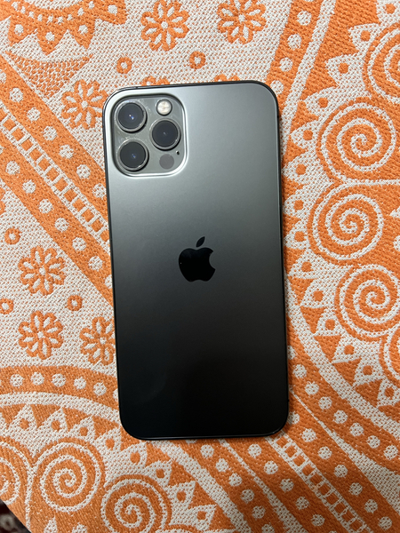 Iphone 12 pro/128gb srochna sotiladi