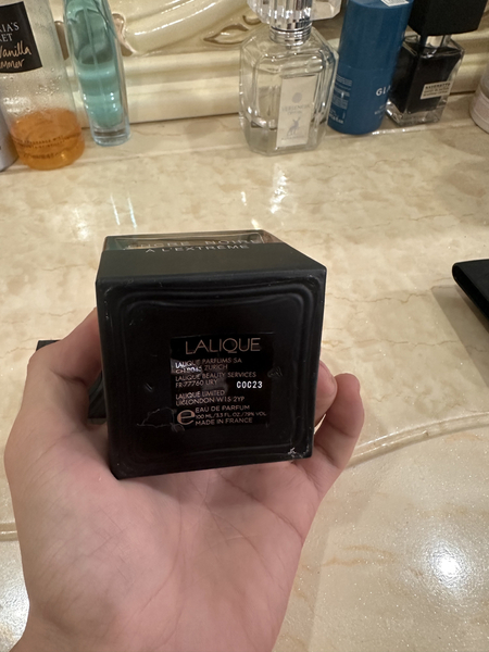 Lalique encre noir A’l’extrim