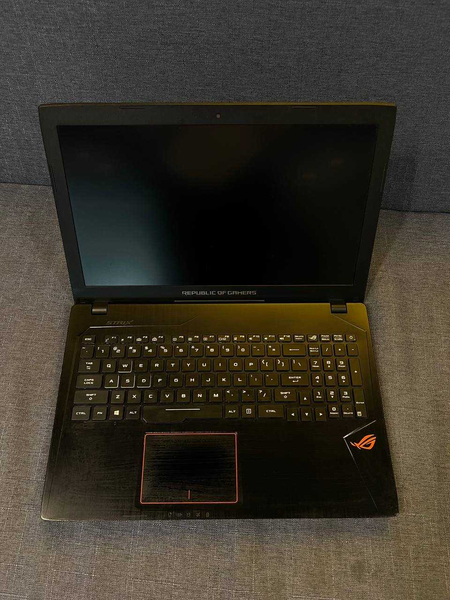 Игровой ноутбук Asus ROG Strix GL553V