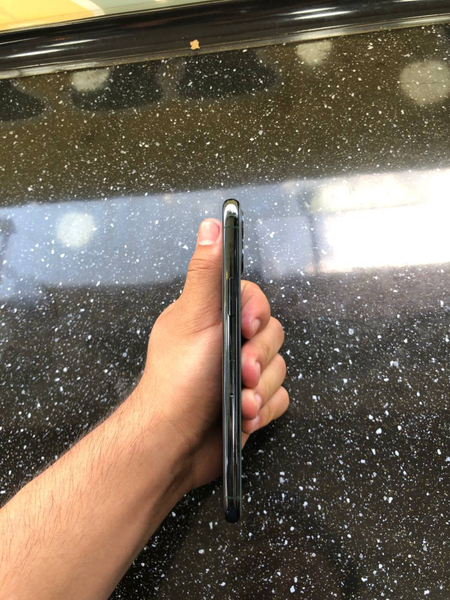 iphone 11 pro sotiladi tel qilila