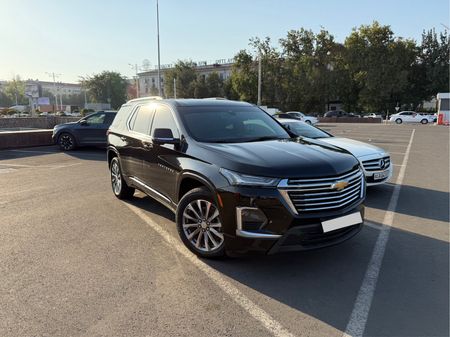 Продаётся  Traverse 2024 Июль не битая не крашеная.