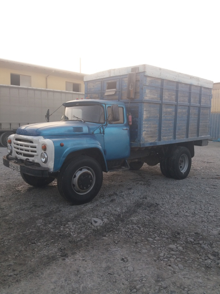 Zil 130 sotiladi