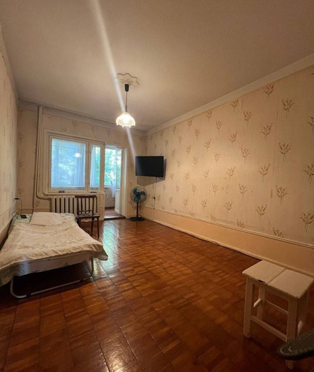 Юнусабад 15кв 2/3/4 балкон: 2*6