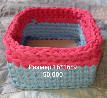 Вязаные изделия ручной работы
