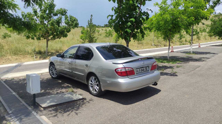 Nissan maxima a33