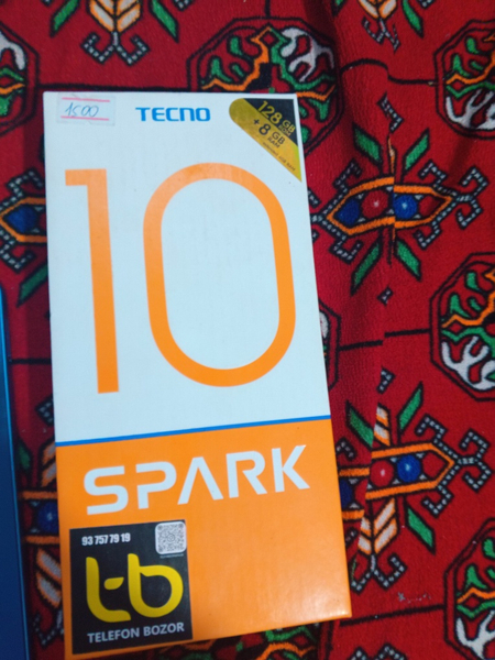 Tecno spark 10 128gb +8gb ram
