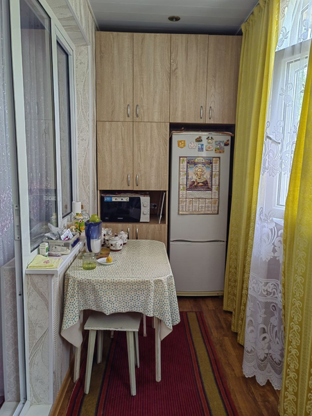 Продаю Квартиру Яшнабадский р-он Авиасозлар-1 50м2. 2-ком 3-этаж 4-эта