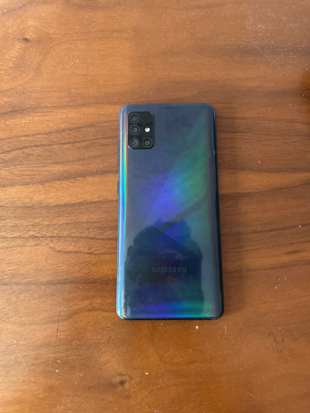 Samsung A51 в хорошем состоянии