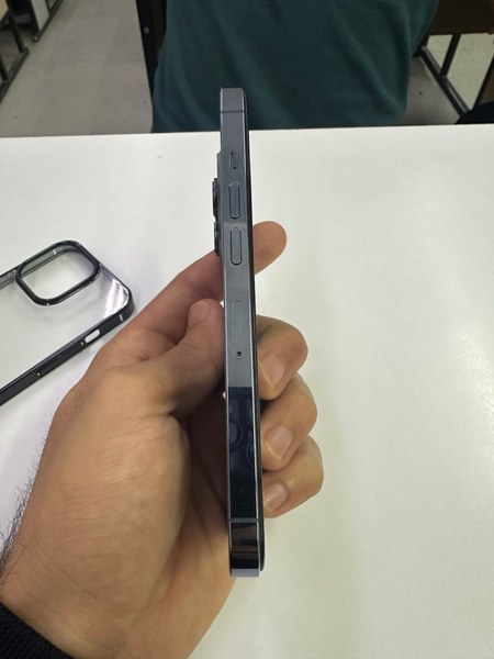 Iphone 13 pro, LLA