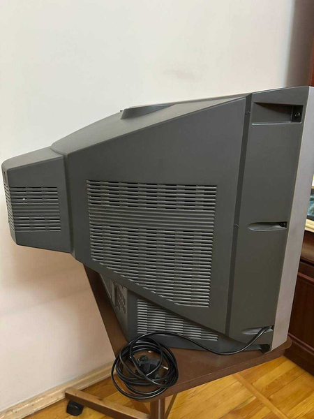 Продается телевизор LG Flatron