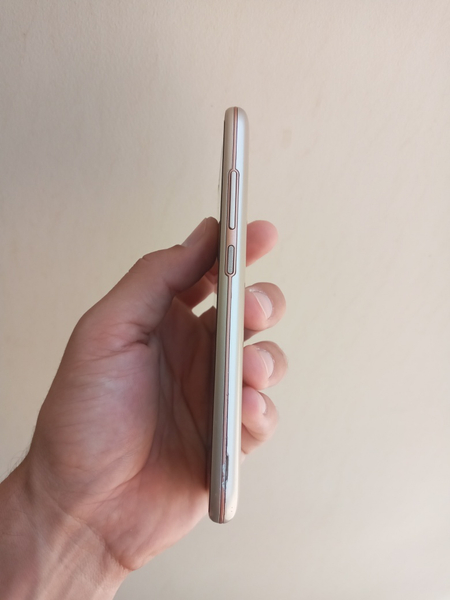 Huawei 1/8 gb 2 sim