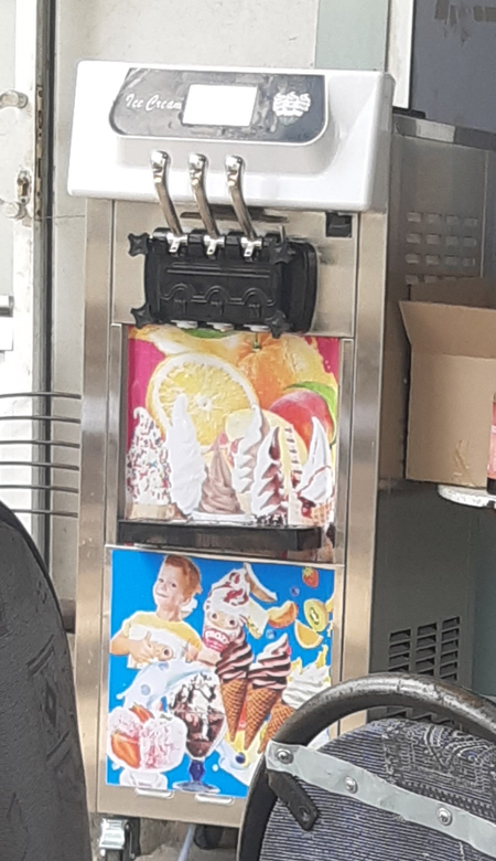 Muzqaymoq aparat sotiladi 220 w