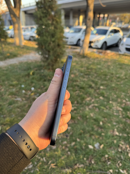 iPhone 15 Pro Max  256Gb  ESIM  86% Yomkast. Obmen Bor