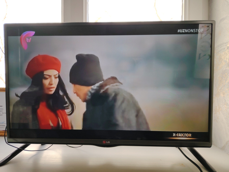 LG 32 dyumli televizor sotiladi. Kareyskaya sborka