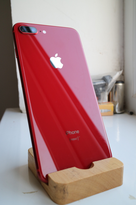 Iphone 8 plus 256gb Rom Kor dok bar. Apple watch bar qasinda.