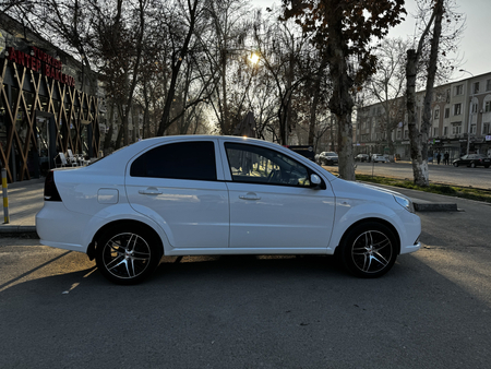 Nexia 3 2022 srochno sotiladi