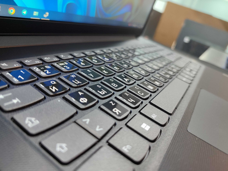 Офисный ноутбук Lenovo V15 G3 Intel core i3-1215U