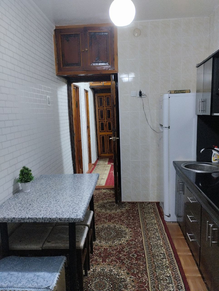 Yunusobod 18 kvartl 3 xonali kvartira Sotiladi 77 seriya 3/2/4