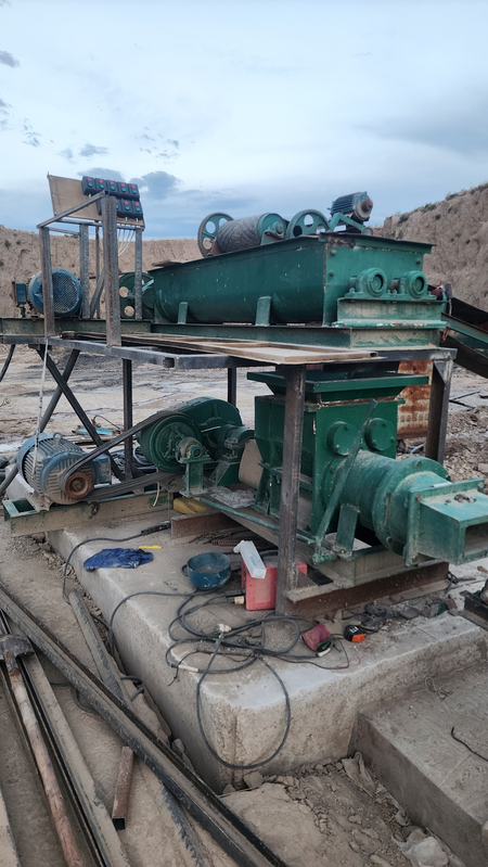 Xitoy 30×30 g‘isht zavod presi