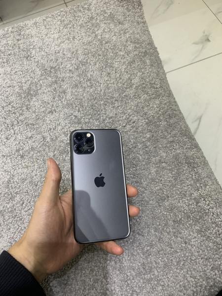iphone 11 pro sastayaniya ideal