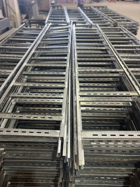 Cable tray, лоток для прокладки кабеля