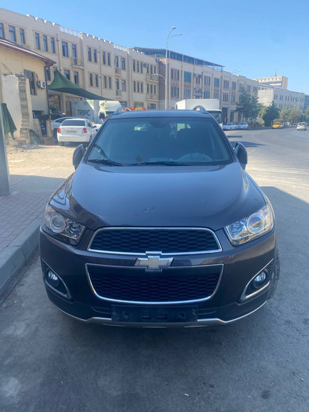 Captiva 3 2015 yil rodnoy