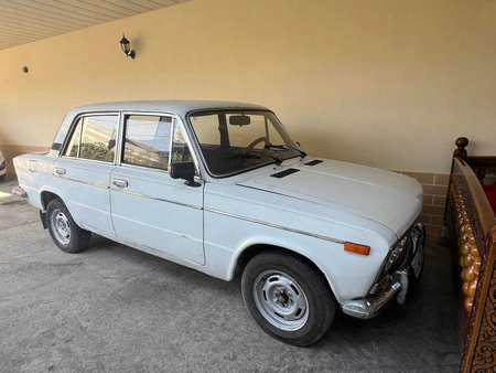 vaz 2103 jiguli  .