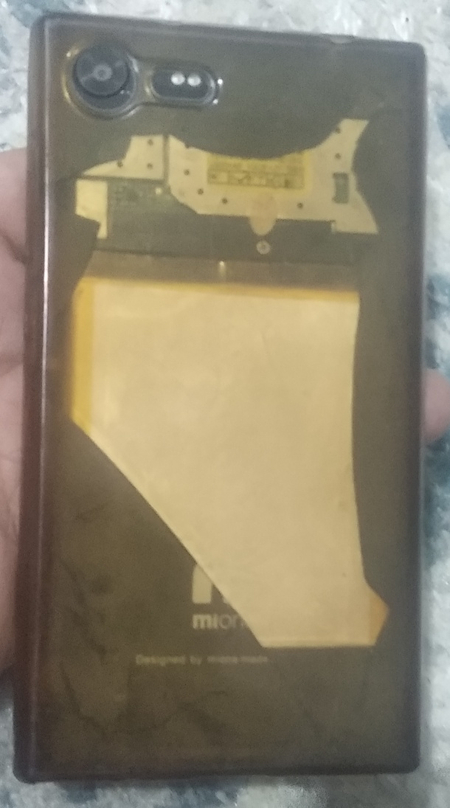 IPHONE mi one ekran va korpus kerak ishlaedi