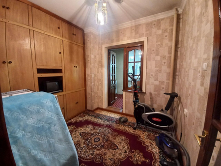 Срочно продаётся 3-комнатная 3/3/5 Юнусабад-19 Сайрам Корзинка Узмайл